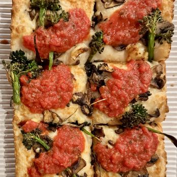 DROPTOP PIZZA - Updated September 2025 - 75 Photos & 46 Reviews - 107 W ...