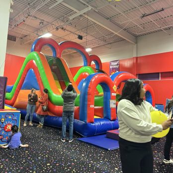 BOUNCEU PARAMUS - Updated October 2025 - 135 Photos & 115 Reviews - 70 Eisenhower Dr, Paramus ...