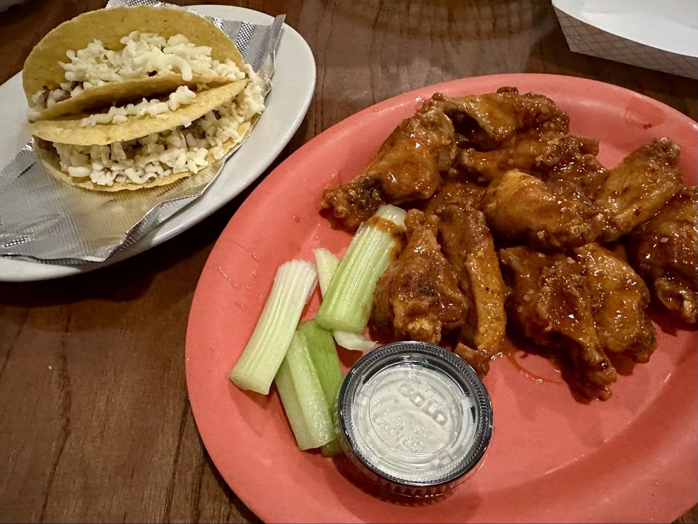 MEXI-WING 9 - Updated December 2025 - 42 Photos & 32 Reviews - 6925 ...