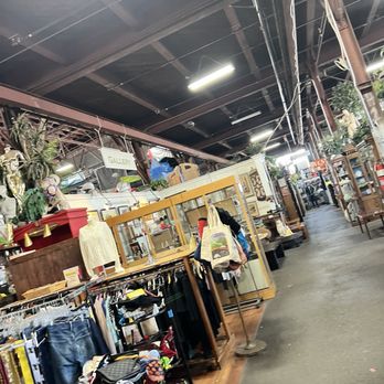 URBAN ORE - Updated January 2025 - 492 Photos & 584 Reviews - 900 ...