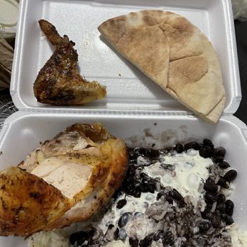 3 CHEFS AND A CHICKEN - Updated September 2025 - 250 Photos & 406 ...