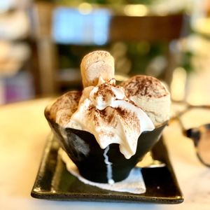 TOUT SUITE - 2849 Photos & 1623 Reviews - Cafes - 2001 Commerce St ...