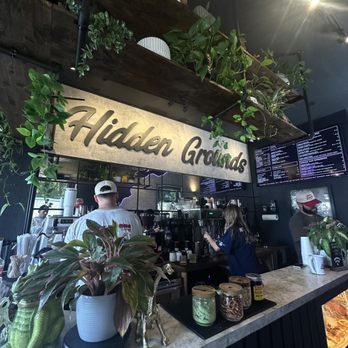HIDDEN GROUNDS COFFEE - Updated July 2024 - 155 Photos & 48 Reviews ...