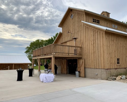 PRAIRIE BELLS BARN - Updated March 2025 - 53 Photos - 3329 Johnson Rd ...