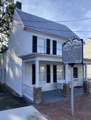 PATSY CLINE HISTORIC HOUSE - 44 Photos - Museums - 608 Kent St ...