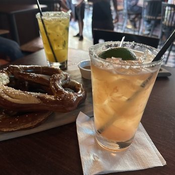 THE TIPSY CROW - Updated July 2024 - 702 Photos & 1423 Reviews - 770 ...