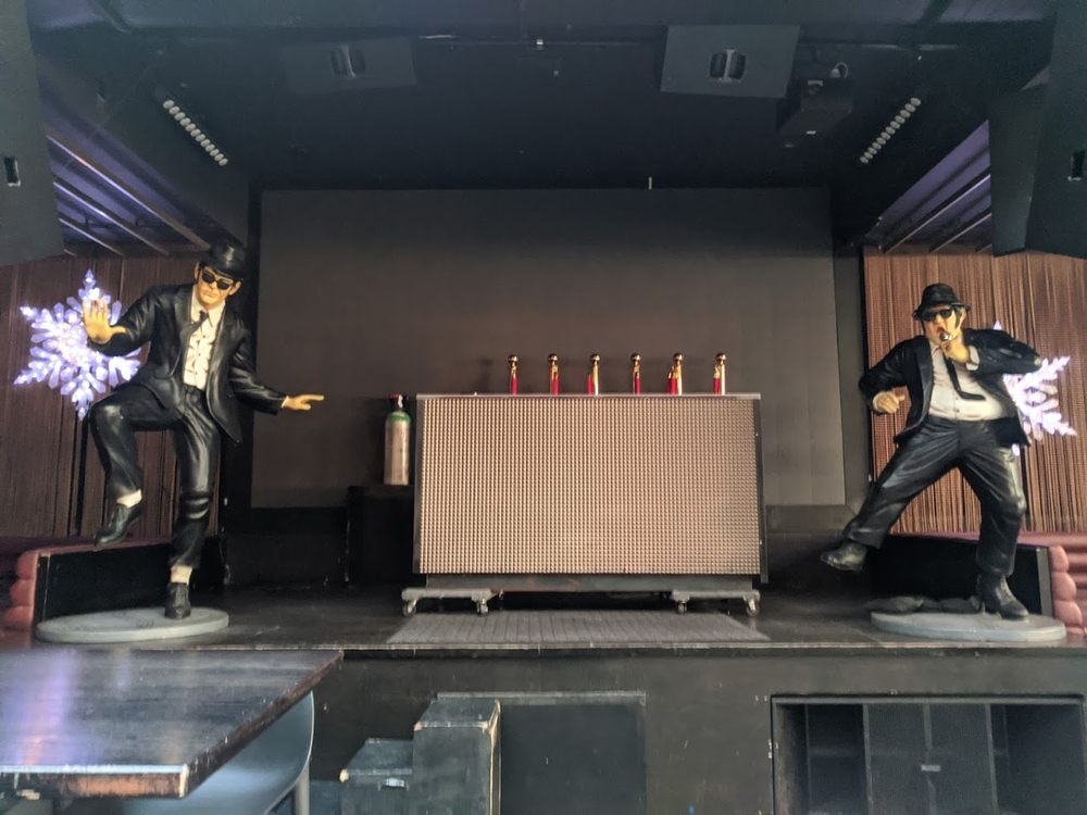 CHICAGO PROPS - 76 Photos - 2224 West Fulton, Chicago, Illinois - Props ...