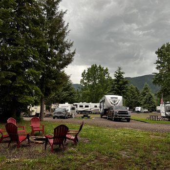 NUGGET RV PARK - Updated October 2025 - 40 Photos & 60 Reviews - 1037 ...