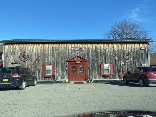 HAWLEY LUMBER YARD RESTAURANT - Updated December 2025 - 63 Photos & 78 ...