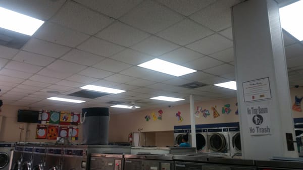 BROOKHAVEN LAUNDRY - 26 Photos & 45 Reviews - 2987 Buford Hwy NE ...