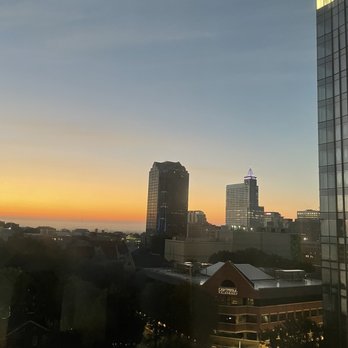 HOLIDAY INN RALEIGH DOWNTOWN - Updated October 2025 - 114 Photos & 99 ...