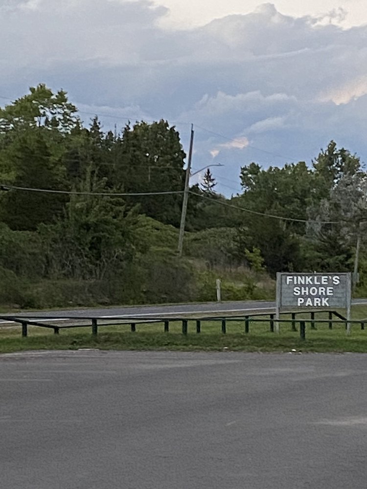 FINKLE’S SHORE PARK - 10 Photos - Loyalist Pkwy, Bath, Ontario, Canada ...