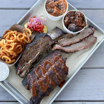 STATELINE ROAD SMOKEHOUSE - Updated February 2025 - 200 Photos & 142 ...