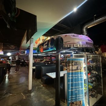 GARAGE GRILL - Updated February 2025 - 724 Photos & 710 Reviews - 1122 ...