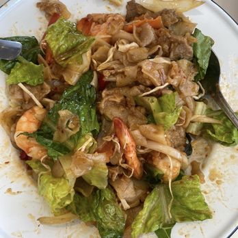 SAY YUM THAI STREET FOOD - Updated July 2024 - 255 Photos & 144 Reviews ...