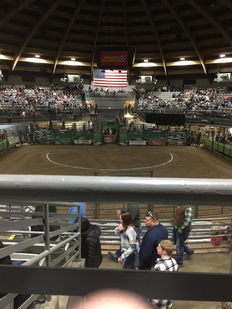 BECKLEY RALEIGH COUNTY CONVENTION CENTER - Updated October 2025 - 200 ...