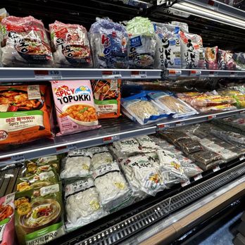 HASHI MARKET - Updated October 2025 - 140 Photos & 32 Reviews - 330 5th ...