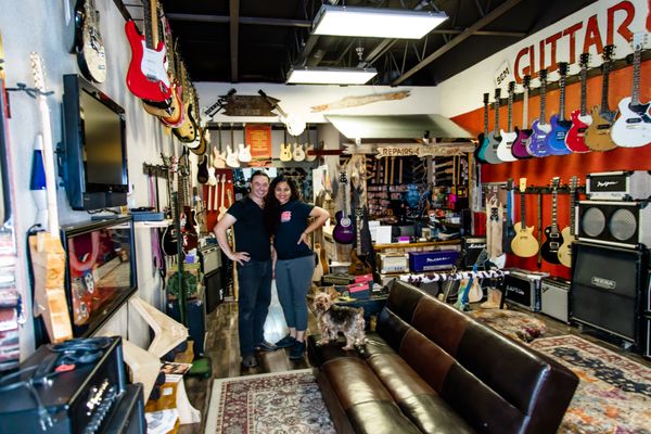 SIXX GUN MUSIC - 14 Photos & 19 Reviews - 1641 E Sunset Rd, Las Vegas ...