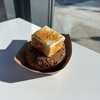 MAGIC DONUTS & COFFEE - Updated June 2024 - 274 Photos & 115 Reviews ...