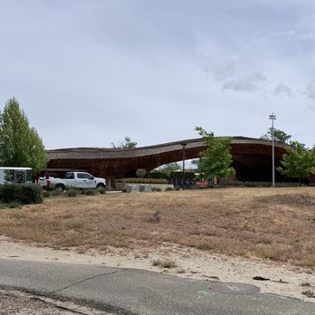 DRAKE’S: THE BARN - Updated May 2024 - 1065 Photos & 775 Reviews - 985 ...