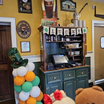 IRISH COTTAGE INN - Updated October 2025 - 81 Photos & 162 Reviews ...