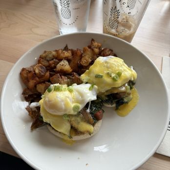 BENEDICT’S - Updated January 2025 - 56 Photos & 51 Reviews - 3165 33rd ...