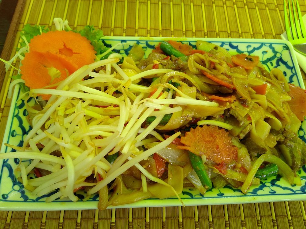 THUM’S KITCHEN THAI CUISINE - Updated May 2025 - 68 Photos & 57 Reviews ...