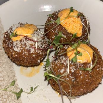 MAMASAMAS RESTAURANT - Updated May 2025 - 93 Photos & 32 Reviews - 1451 ...