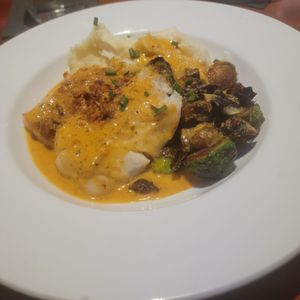 ROD & RAIL - 34 Photos & 31 Reviews - 149 Main St, Buzzards Bay ...