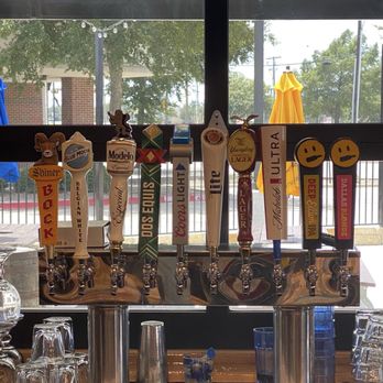 BIG FELLAS ICE HOUSE - Updated May 2025 - 62 Photos & 53 Reviews - 1826 ...