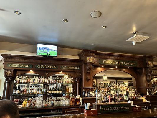 TWO FOOLS TAVERN - 619 Photos & 660 Reviews - 3211 Central Ave NE ...