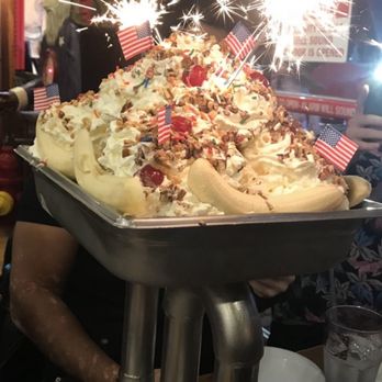 JAXSON’S ICE CREAM PARLOR AND RESTAURANT - Updated November 2024 - 3894 ...