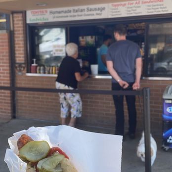 TENUTA’S DELI - Updated April 2024 - 320 Photos & 292 Reviews - 3203 ...