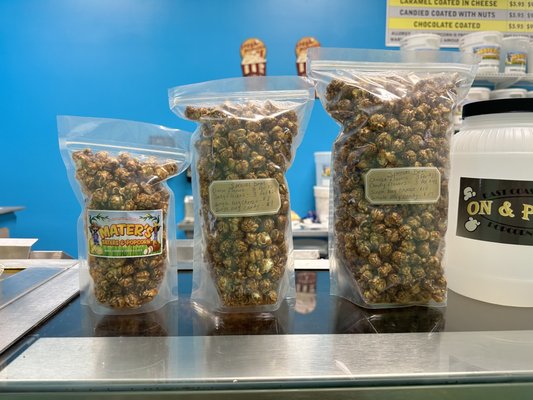 MATERS TATERS & POPCORN - Updated July 2024 - 29 Photos - 5525 Normandy ...