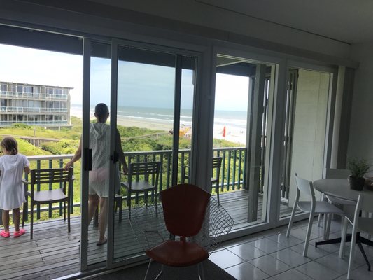 ATLANTIS LODGE - Updated June 2024 - 52 Photos & 37 Reviews - 123 ...