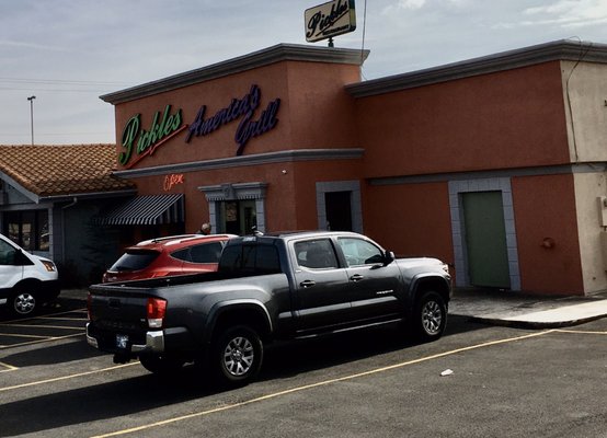 PICKLES - 36 Photos & 71 Reviews - 2713 N Broadway Ave, Moore, Oklahoma ...