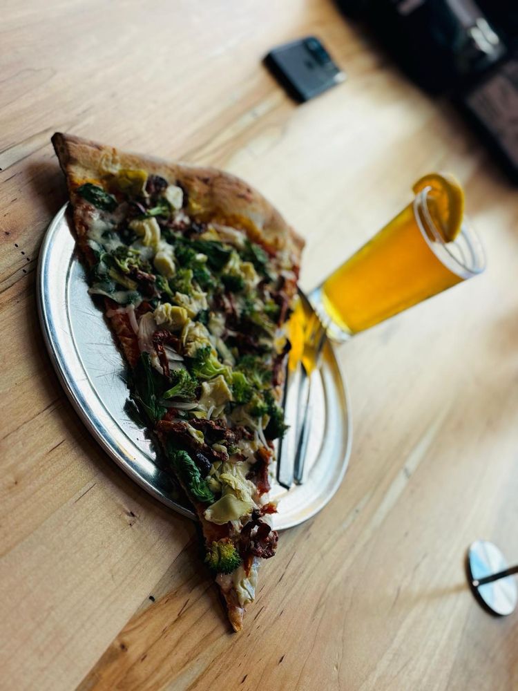 LAZY MOON, Maitland, Florida - 441 S Orlando Ave - Updated October 2024 ...