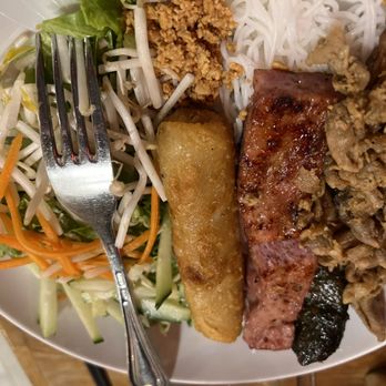 MEEKONG BAR - Updated August 2024 - 737 Photos & 585 Reviews - 2525 4th ...