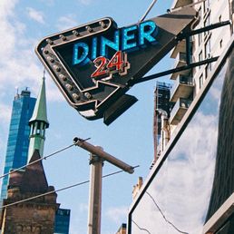 DINER 24 - Updated January 2026 - 535 Photos & 226 Reviews - 283 3rd ...