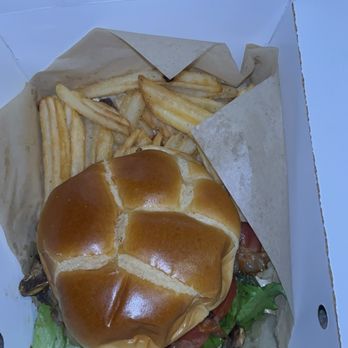 THE BURGER DEN - Updated July 2025 - 132 128th St SW, Everett ...