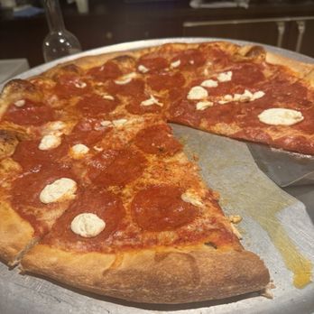 CRUST PIZZERIA - Updated August 2025 - 95 Photos & 101 Reviews - 6031 N ...
