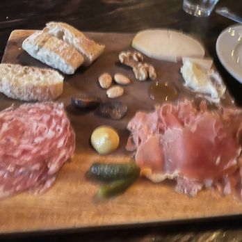 MIGNON - Updated November 2024 - 440 Photos & 488 Reviews - 128 E 6th ...