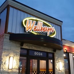 WALLBANGERS BURGER BAR - Updated July 2025 - 91 Photos & 98 Reviews ...