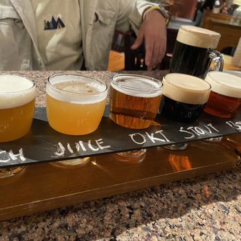 GLACIER BREWHOUSE - 2984 Photos & 2728 Reviews - 737 W 5th Ave ...