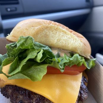 C BURGER - Updated July 2024 - 26 Photos & 20 Reviews - 200 W Belleview ...