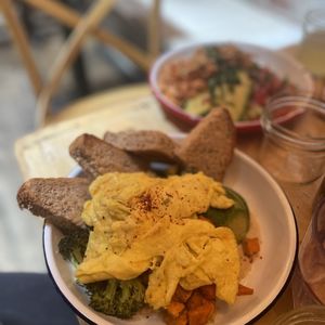 LAZY POINT - 26 Photos & 76 Reviews - 310 Spring St, New York, NY ...