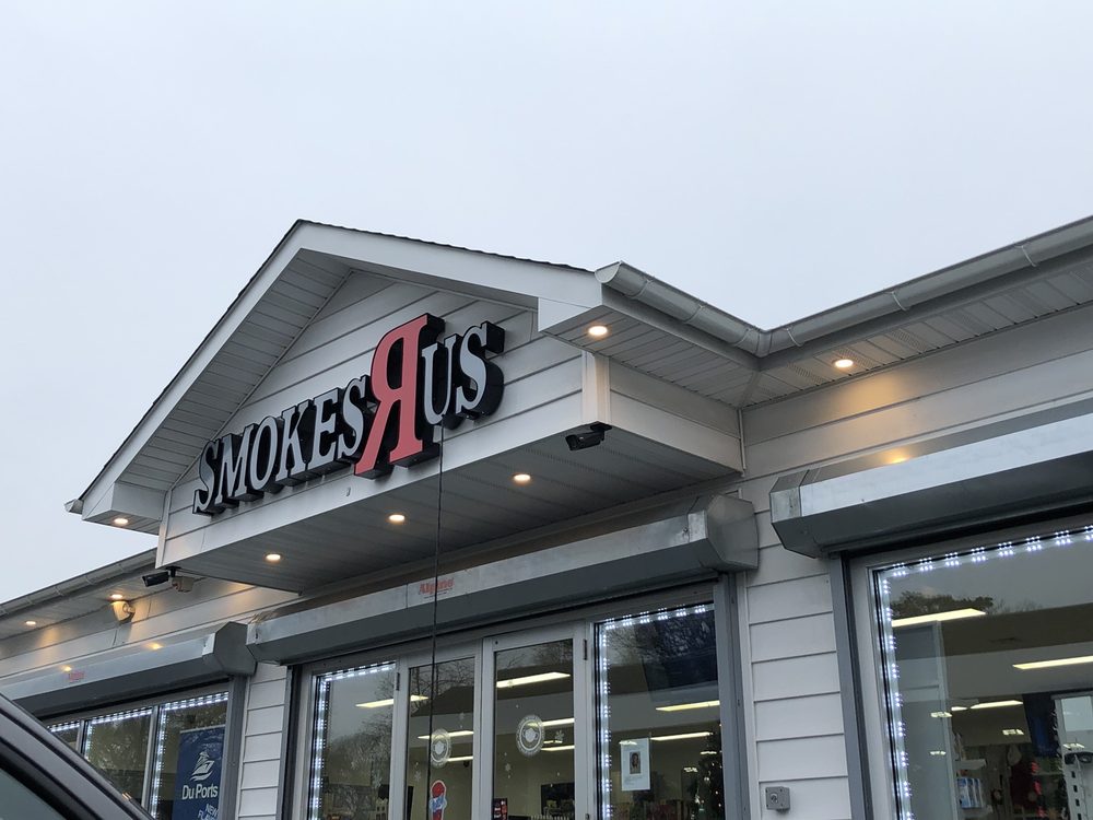 SMOKES R US - Updated December 2025 - 194 Poospatuck Ln, Mastic, New ...