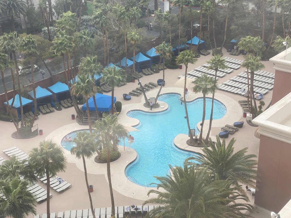 TREASURE ISLAND POOL - Updated December 2025 - 3300 S Las Vegas Blvd ...
