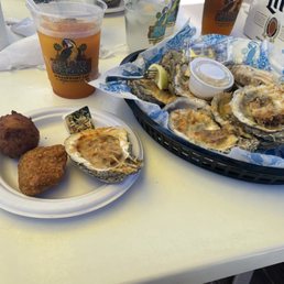 BLUE PARROT OCEAN FRONT CAFE - Updated July 2025 - 409 Photos & 605 ...