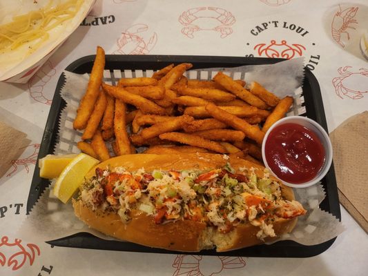 CAP’T LOUI - Updated May 2024 - 486 Photos & 445 Reviews - 210 Main St ...